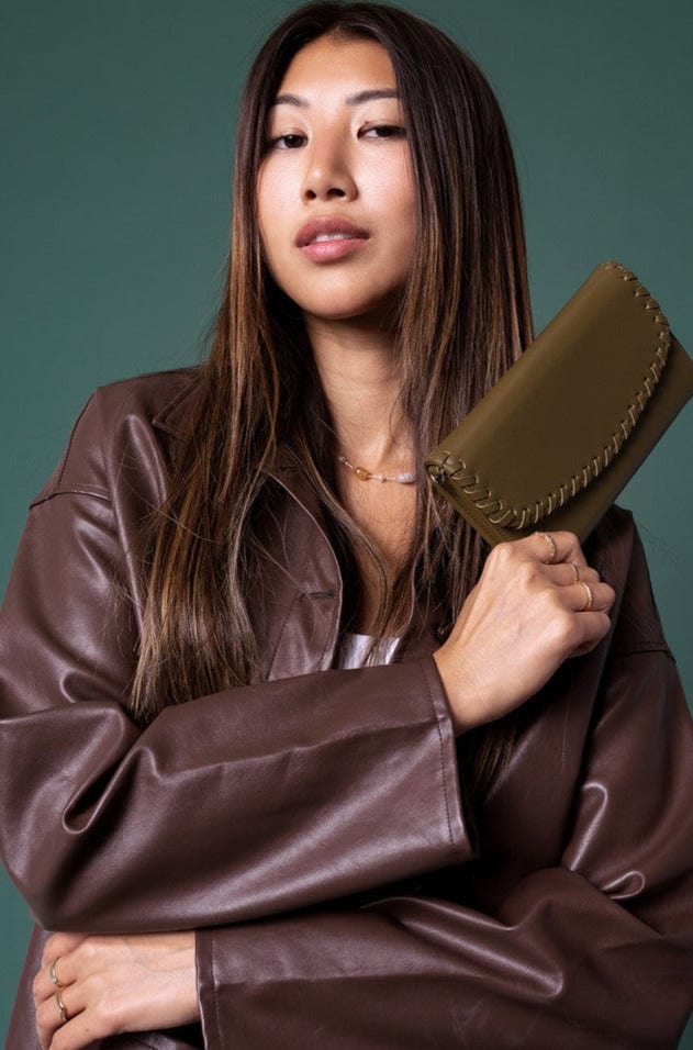 Jen & Co Kyle Two Compartment Crossbody with Whipstitch Edge – jfybrand